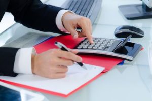 Comment devenir assistant comptable ou aide comptable